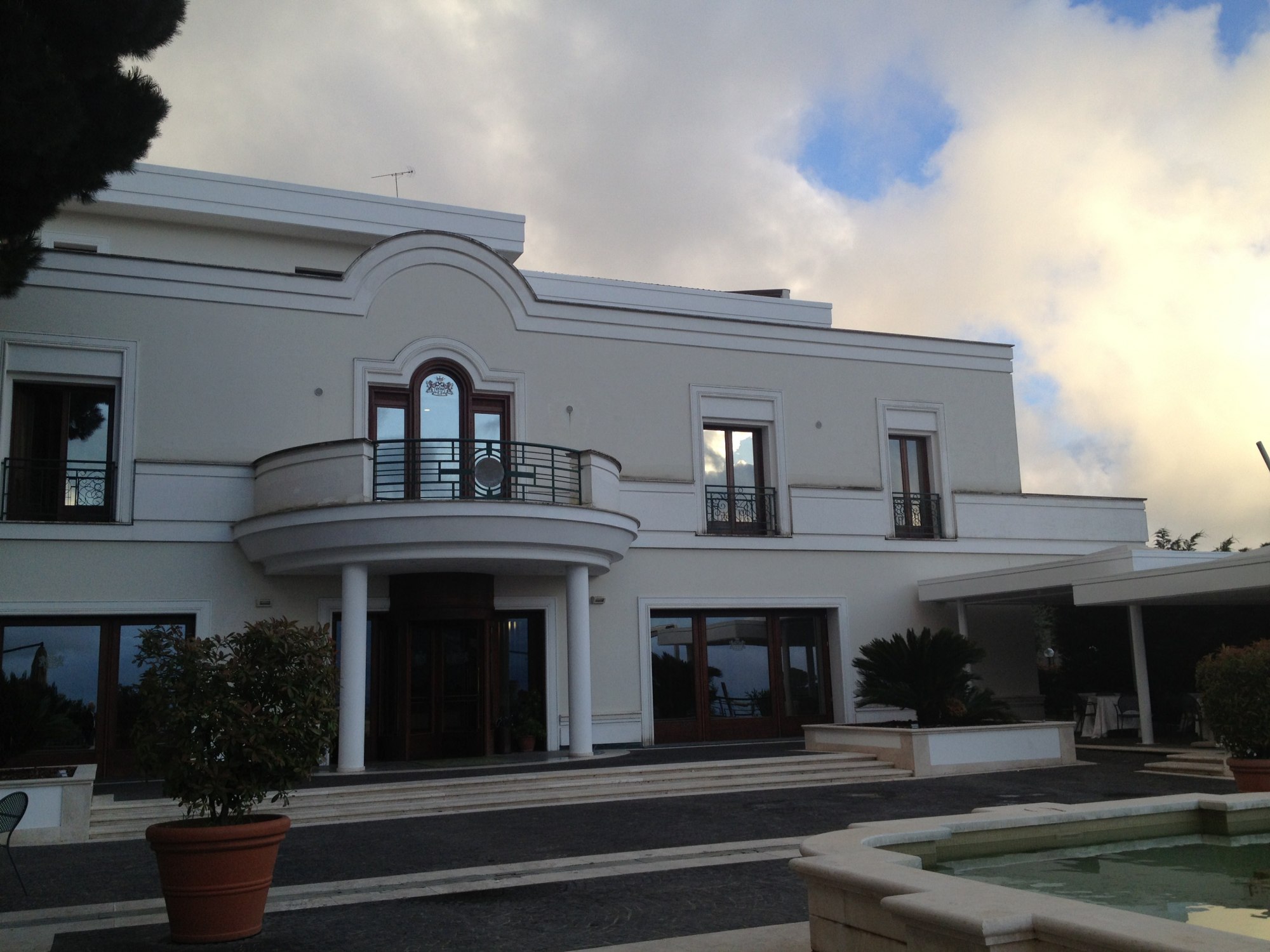 Domus Caesari: cosa c'è da sapere sull'Hotel e ristorante - MyWhere