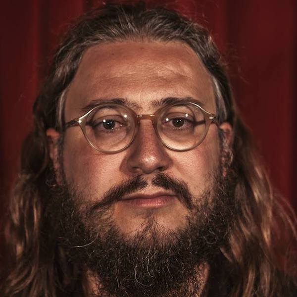 Il Poeta Parlante. Intervista a Roberto Mercadini - MyWhere