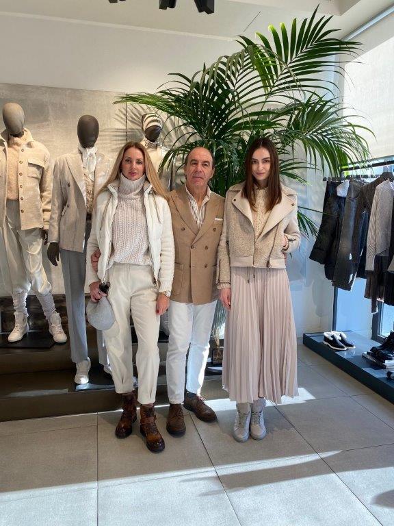 La moda di Eleventy Fall Winter 2022-2023. Glamour, moderna | MyWhere